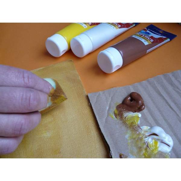 Basteln mit Holz für Kinder | nette Holzmännchen basteln